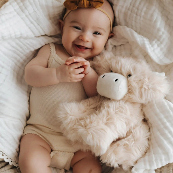 Snuggles Bunnies - Hilda the Highland Cow - Baby Charlotte Canada