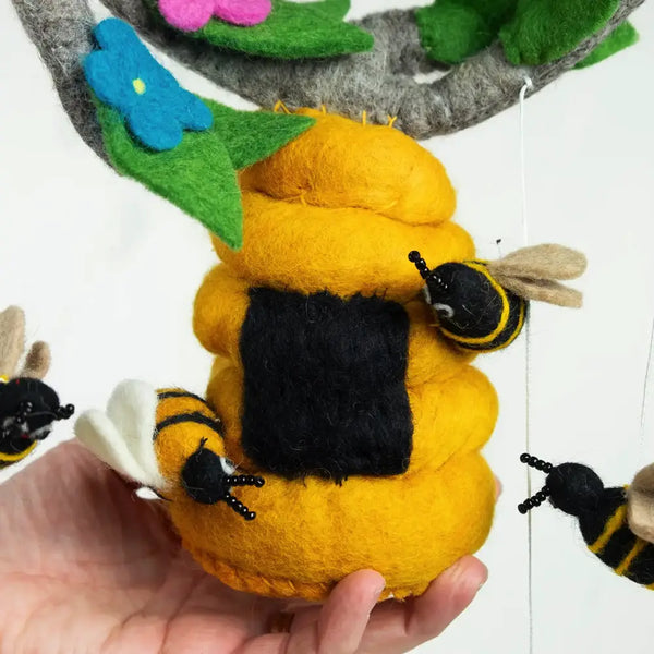 The Winding Road Mobile - Bee Hive and Honey Bee - Baby Charlotte Canada
